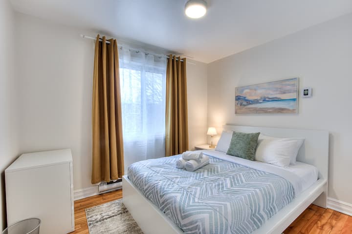 Comforts & Charm 3br Metro Downtown Nightlife - Varennes