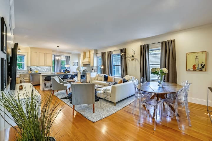 Modern Boston Condo | Near T - Boston, MA