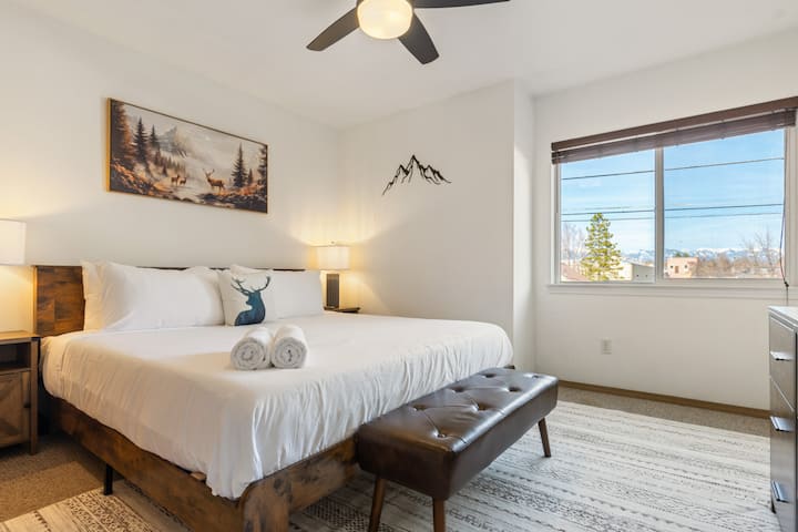 Downtown Kalispell Condo Near Glacier & Whitefish - Kalispell, MT