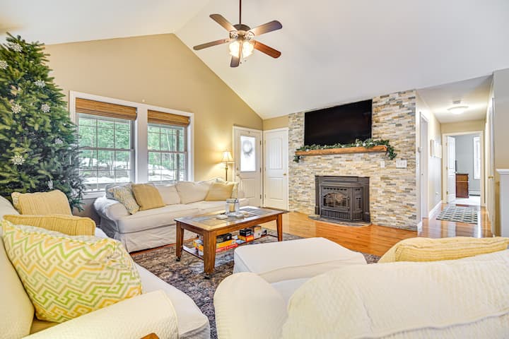 Private Community Beach: Family Conway Retreat! - New Hampshire