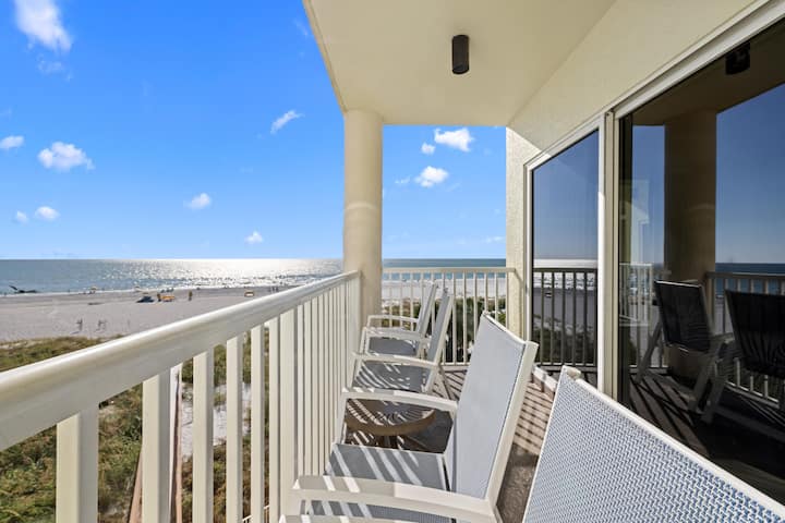Friendly 2br 1.5ba Condo On The Beach 2nd Floor - Treasure Island, FL