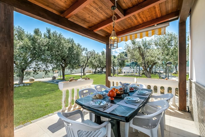 Stella Marina Apartment 8 - Happy Rentals - Vieste