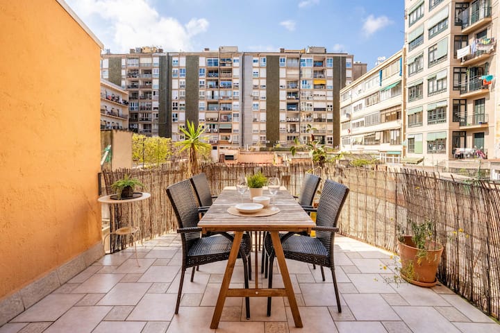 Historic Apartment With Private Terrace In Example - Barcelona
