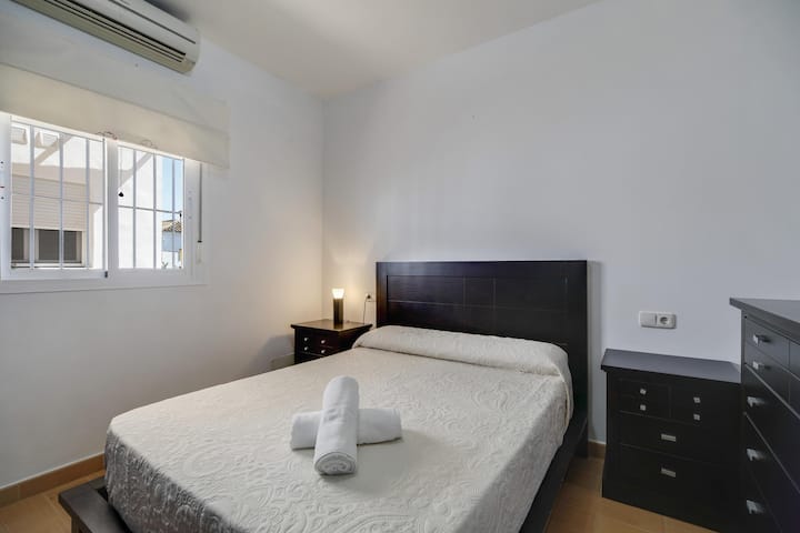 Apartamento La Higuera 4 - Urbanización Novo Santi Petri