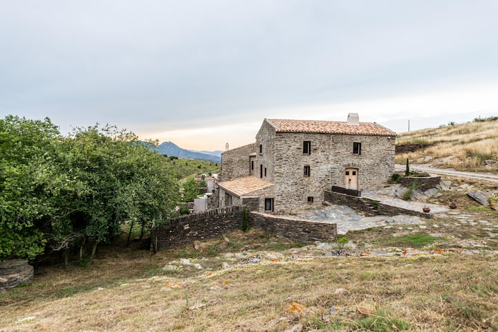 Mas Dels Arbres. - Cadaqués