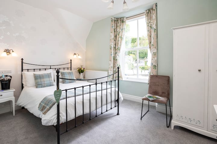 Superior Double Ensuite At Elder Grove - Ambleside