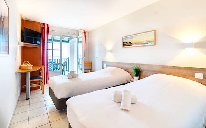 Connecting Room 5pax By Hendaye Azureva - Hendaye