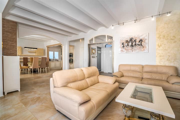 4br Villa With Private Pool, Garden & Parking (8) - Roses