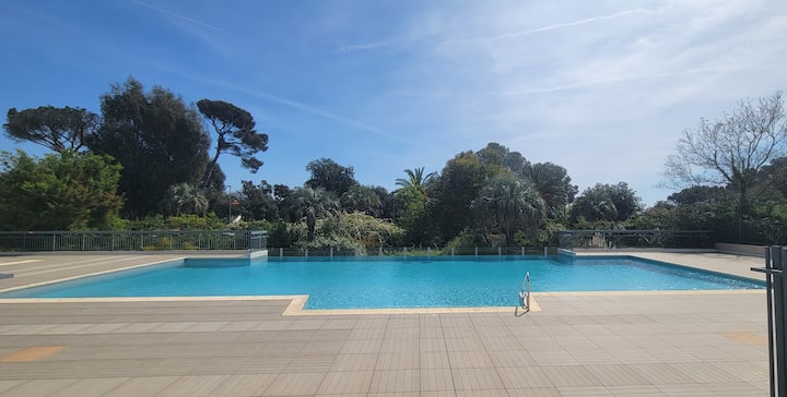 Joli 2 Pièce Avec Piscine Et Balcon à Fréjus - Fréjus