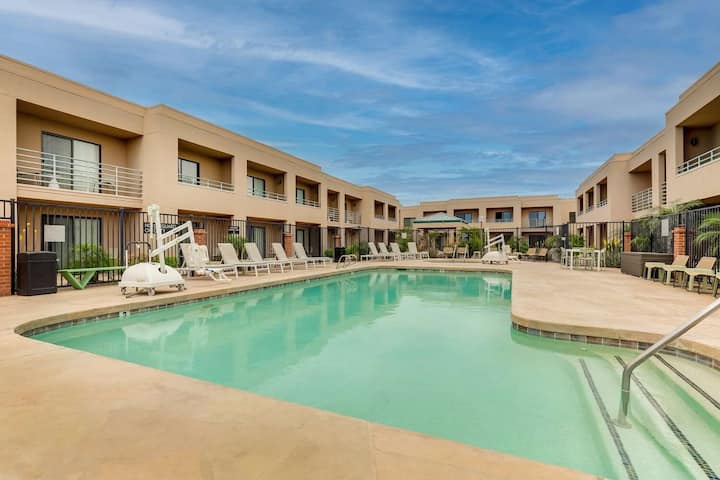 Unit Near Mcdowell Sonoran Preserve! Pool, Gym - Fountain Hills, AZ