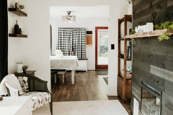 Centrally Located "Perch Lake Bungalow" W/hot-tub! - Brainerd, MN