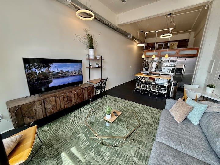 The Salt Loft - Salt Lake City Airport (SLC)