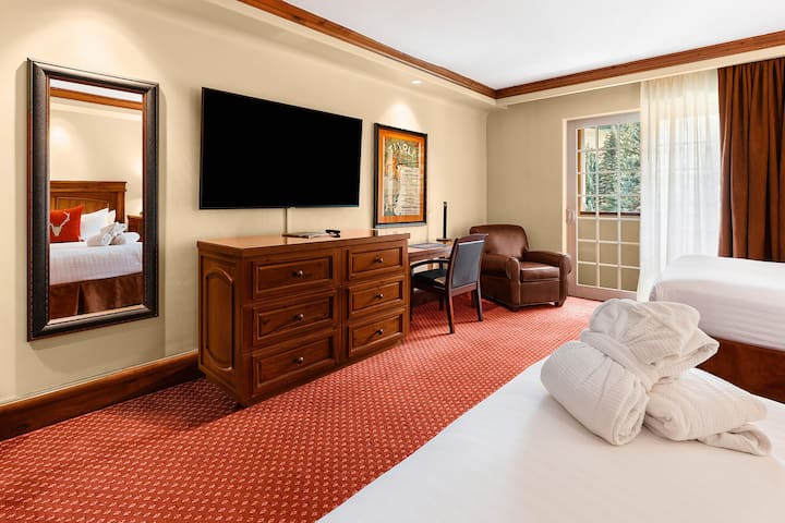 Perfect For Groups! 2 Spacious Units, Parking - Vail, CO