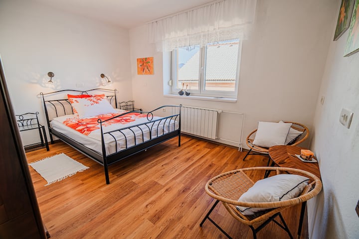 Double Room Lilija With Breakfast In Ančkin Kot - Postumia