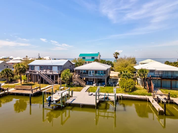 Waterfront, Boat Slip, Fish Camp - Sunny Side Up - Dauphin Island, AL