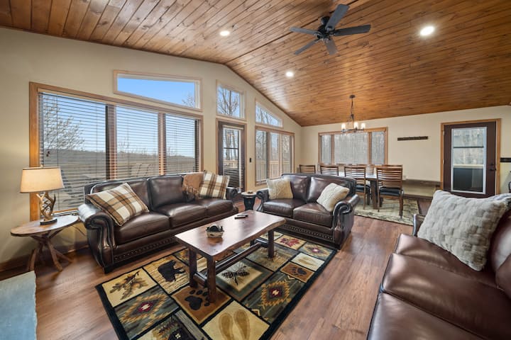 Updated Home With Mountain Views - Banner Elk, NC