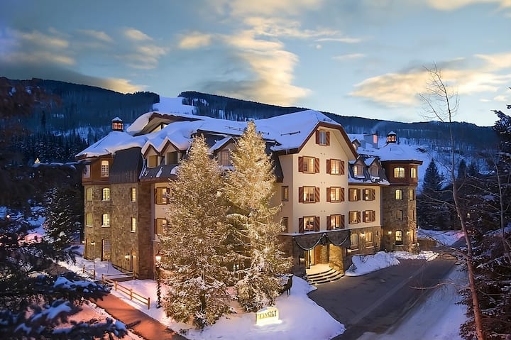 Excellent Choice! Spacious Unit W/ Mountain View! - Vail, CO
