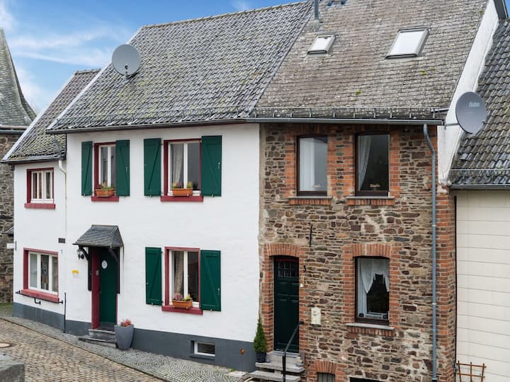 Apartment In Reifferscheid With Garden - Hellenthal