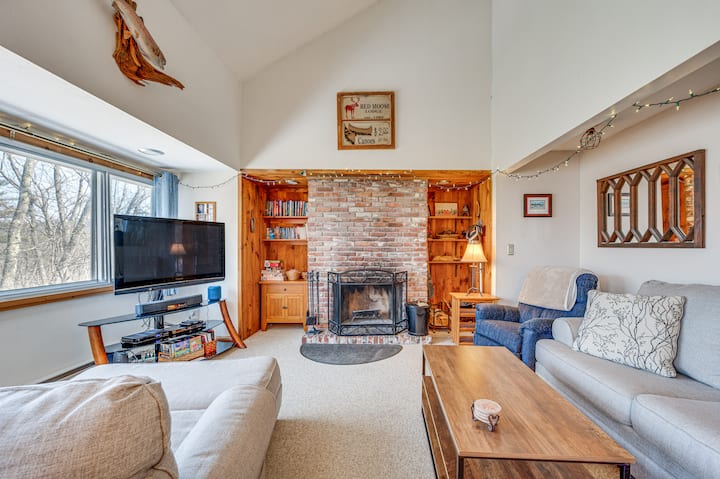 Resort-style Amenities At Home Near Campton Mtn! - Campton, NH