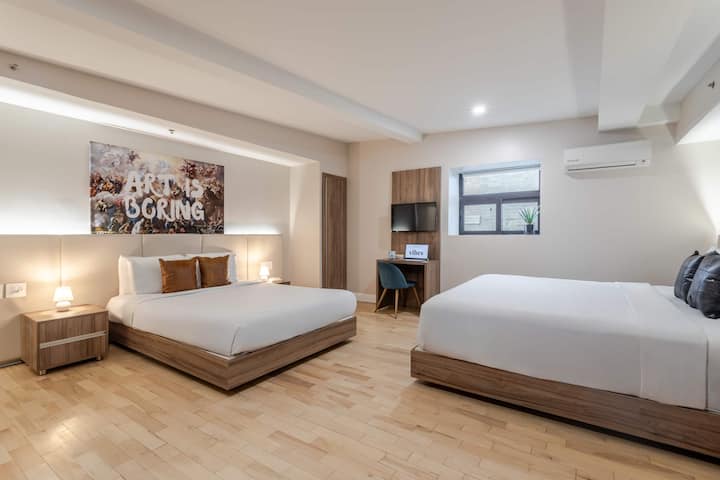 Queen Duo – Heart Of Montreal - Montreal