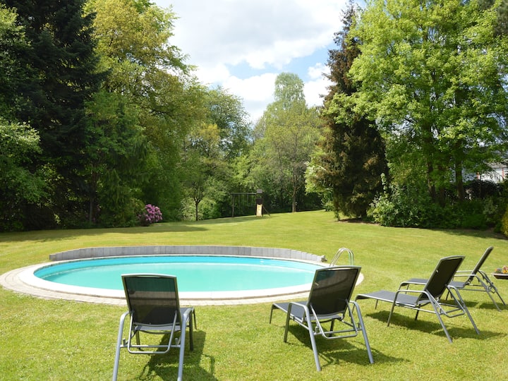 Belle Villa Avec Piscine - Stavelot