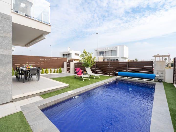 Villa à Orihuela Avec Piscine Privée - Algorfa