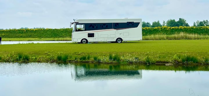 Pitch For Motorhomes 'On The Green' - Zeewolde