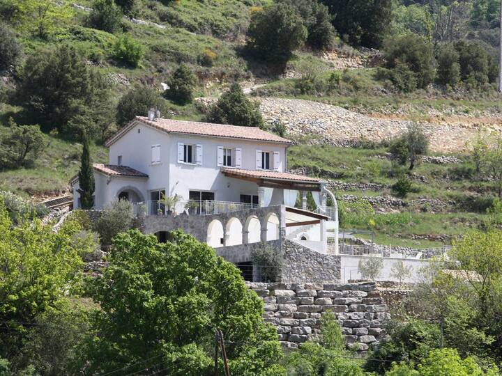 Villa Sampzon, 5 Pièces, 8 Pers. - Ruoms