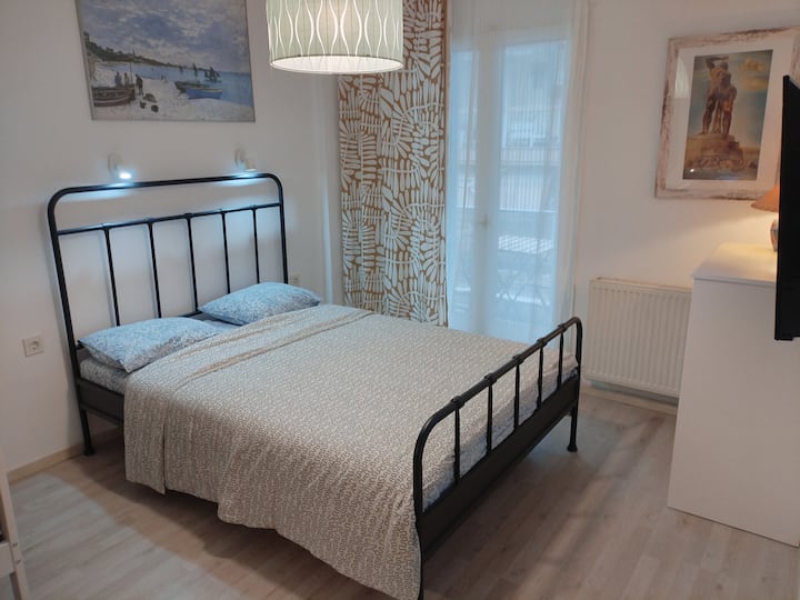 Center Apartment-sleeps5-balcony-live Neighborhood - Salonicco