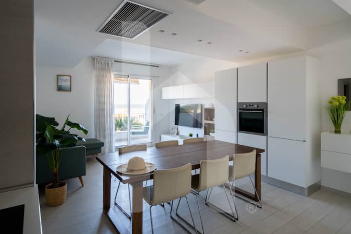 Homiday Olimpo Fronte Mare Luxury - Roseto degli Abruzzi