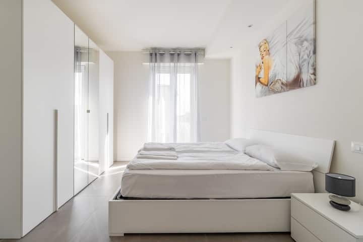 Wonderful Italy | Sunshine Apartment - Desenzano del Garda