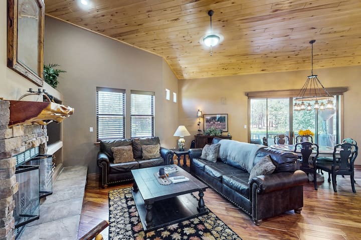 Golf, Trails & Lakes! Dog-friendly Show Low Home - Show Low, AZ
