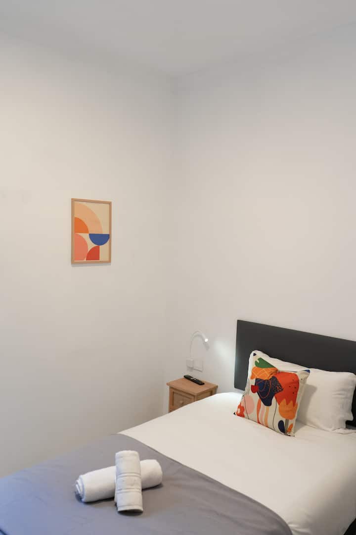 Single Room Private Bathroom - Córdoba, Espagne
