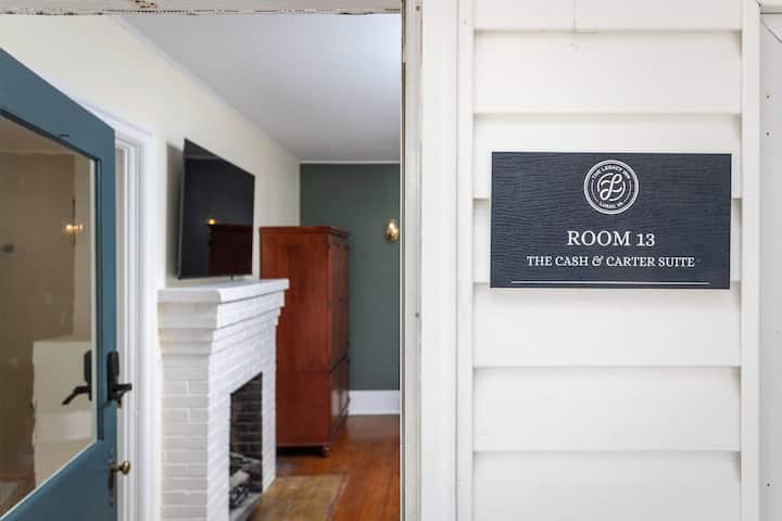 Cash & Carter Suite - Luray, VA