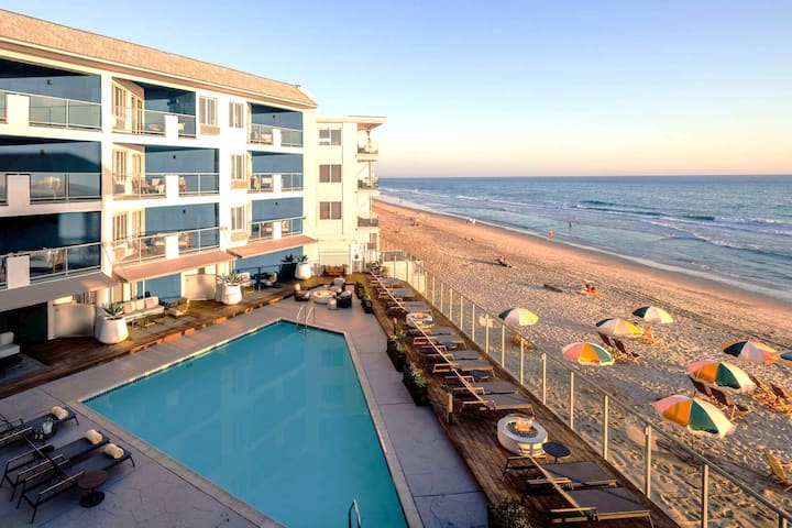 Courtyard 2 Queen, 3 Units, Beach Terrace Hotel - Carlsbad, CA