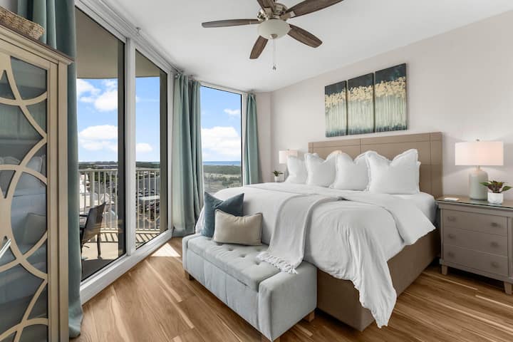 Coastal Views | Resort Pool | Sleeps 6 In Destin - Ferris Wheel, Destin