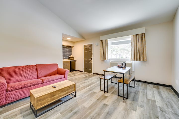 Wfh-friendly Studio Near Lighthouse Beach! - Sarnia