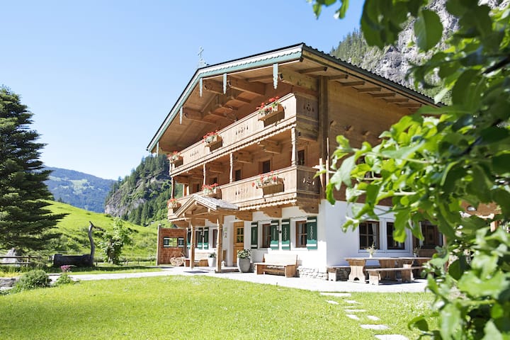 Alpenchalet Lacknerbrunn Bis 30 P - Mayrhofen