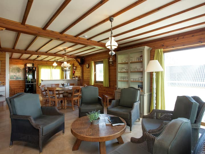 Retraite Avec Vue Sur La Vallée De Rendeux - Rendeux