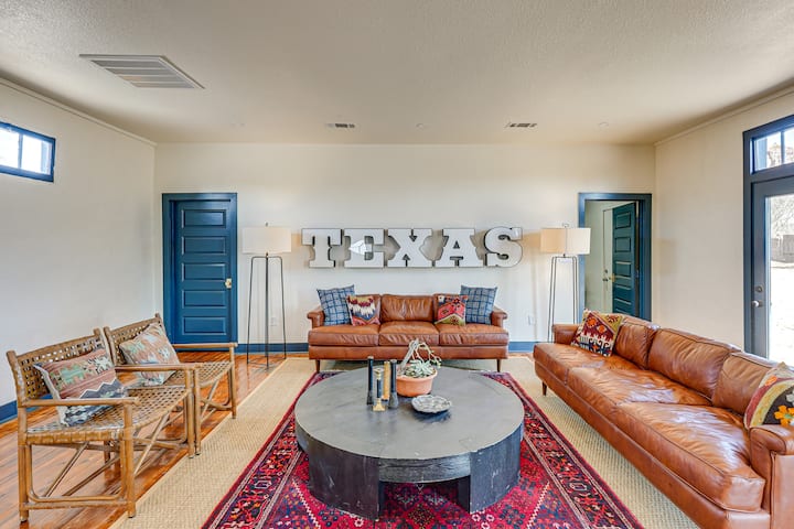 Southwest Escape In Fort Davis: Walk To Dining! - Fort Davis, TX