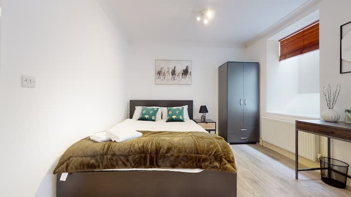 Lovely 3 Bedroom With 2 Bathroom In Zone 1 - London