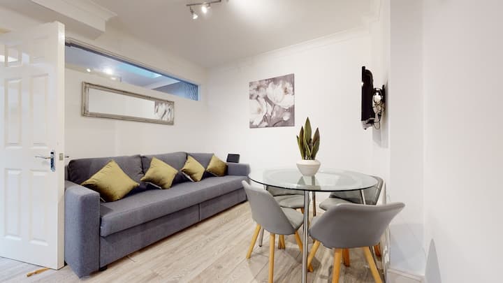 Lovely 3 Bedroom With 2 Bathroom In Zone 1 - Victoria