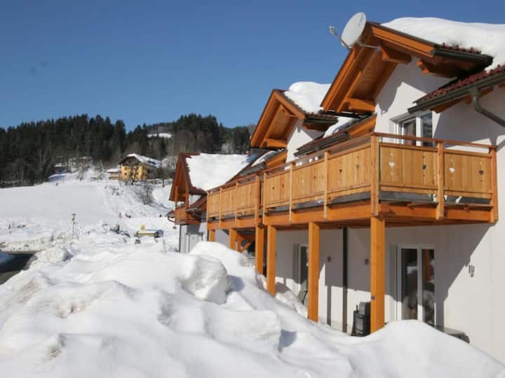 Chalet Moderne Sur La Piste De Ski Avec Jardin - Kötschach-Mauthen