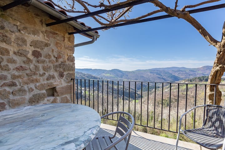 Gîte De Chapelèche Les Glycines - Ardèche