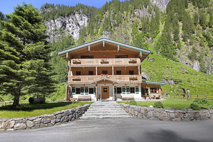 Alpenchalet Lacknerbrunn Bis 23 P - Mayrhofen