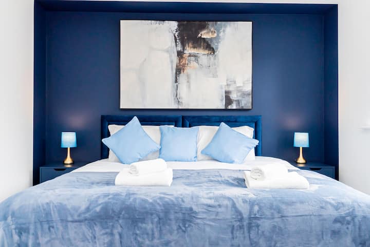 Contractors Wow! 5 Bedrooms 10 Guests Free Parking - Basingstoke