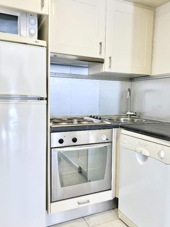 Apartamento Con Vista Parcial Al Mar - Cadaqués