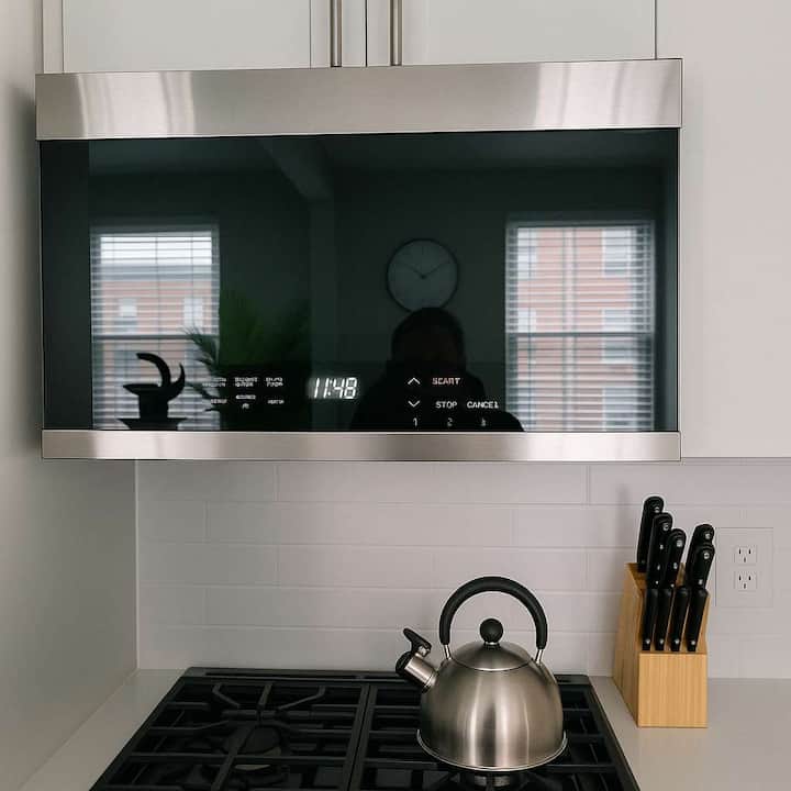 Lovely 1br In Evanston W/laundry - Evanston, IL