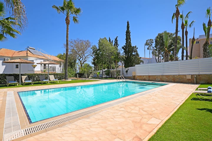 Greenway Villa - Large Private Pool - Protaras