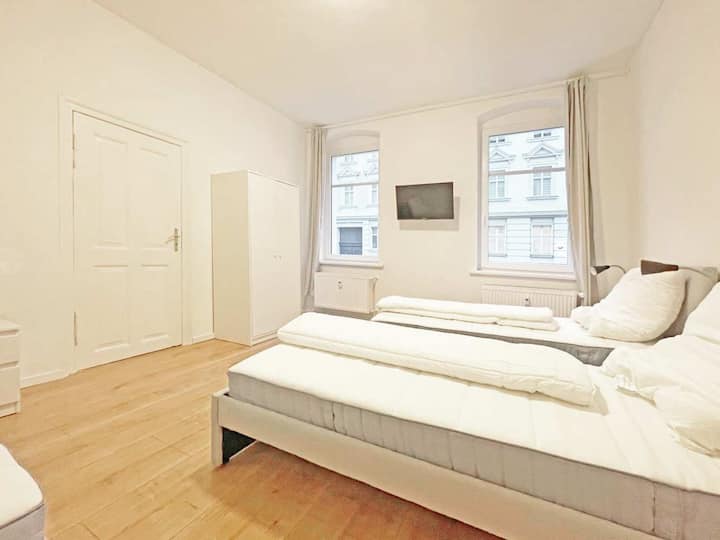 Ew01 Spacious & Cozy Apartment - Eberswalde
